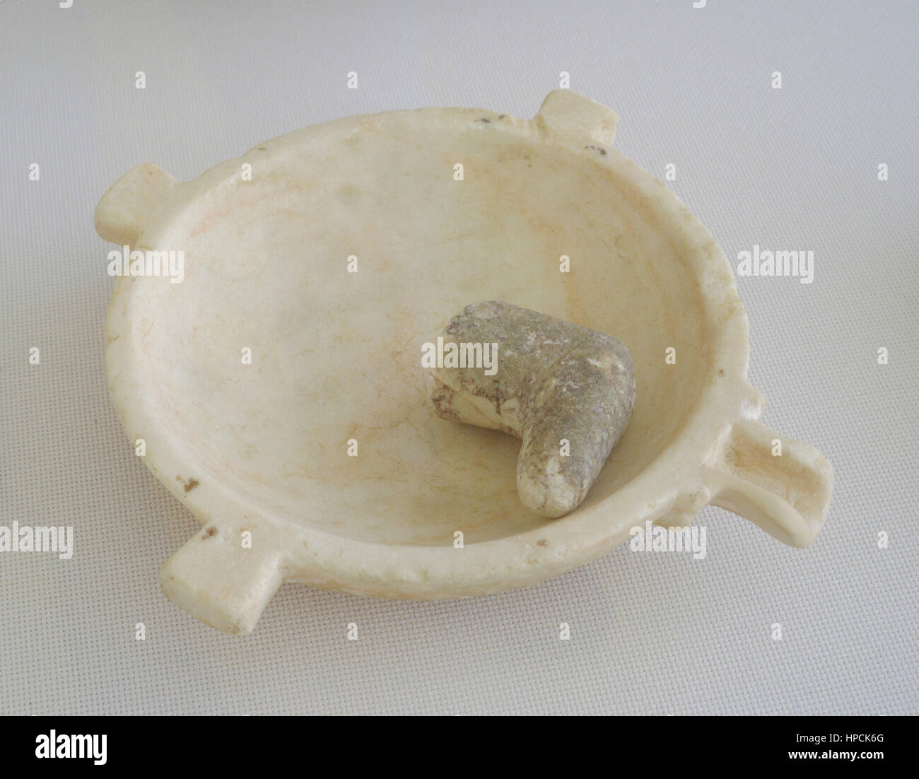 Ancient roman mortar and pestle hi-res stock photography and images - Alamy