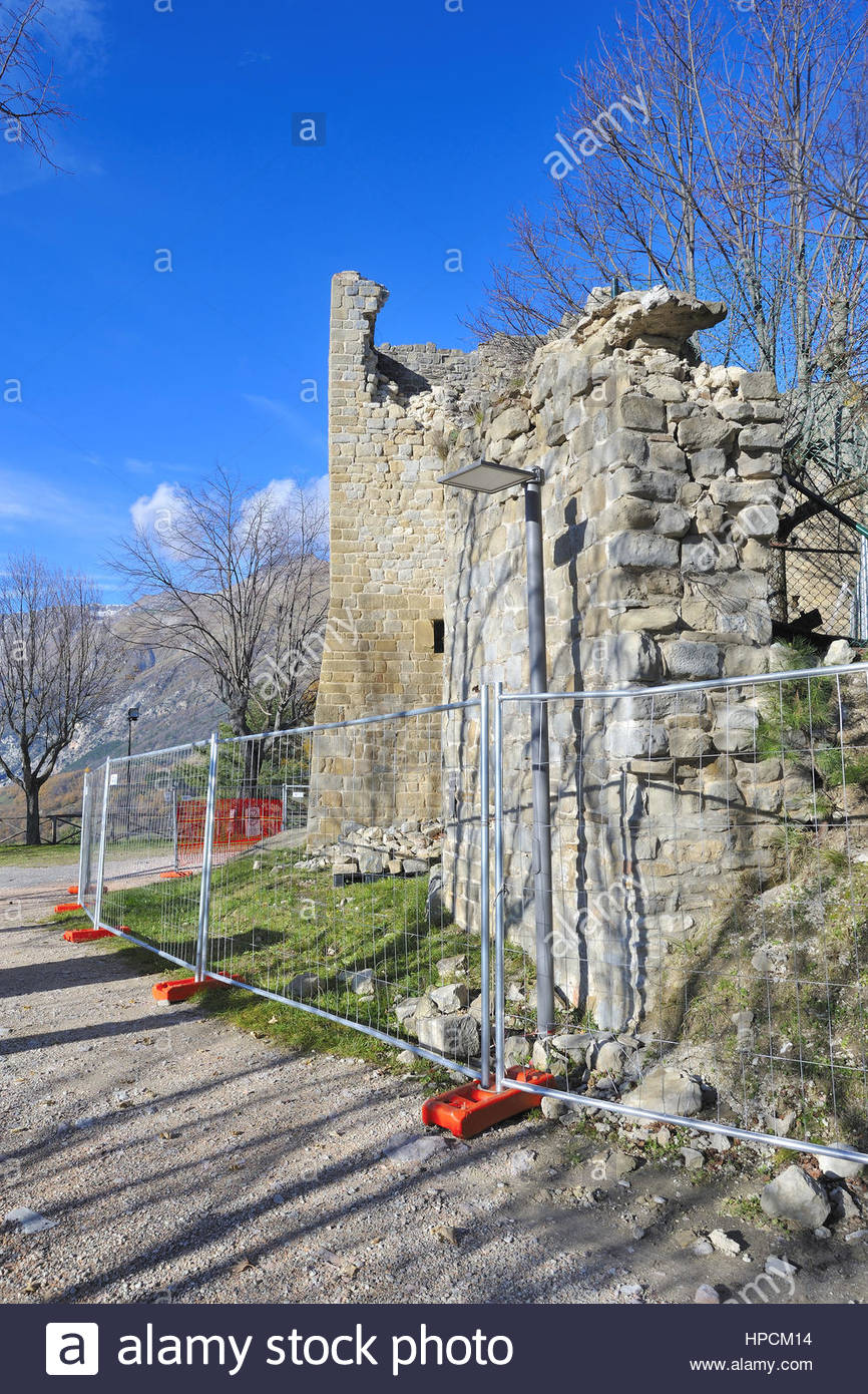 Partial Collapse High Resolution Stock Photography and Images - Alamy