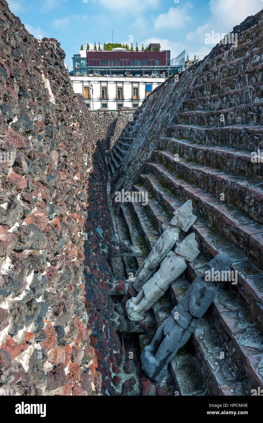 Tenochtitlan templo mayor museum hi-res stock photography and images ...