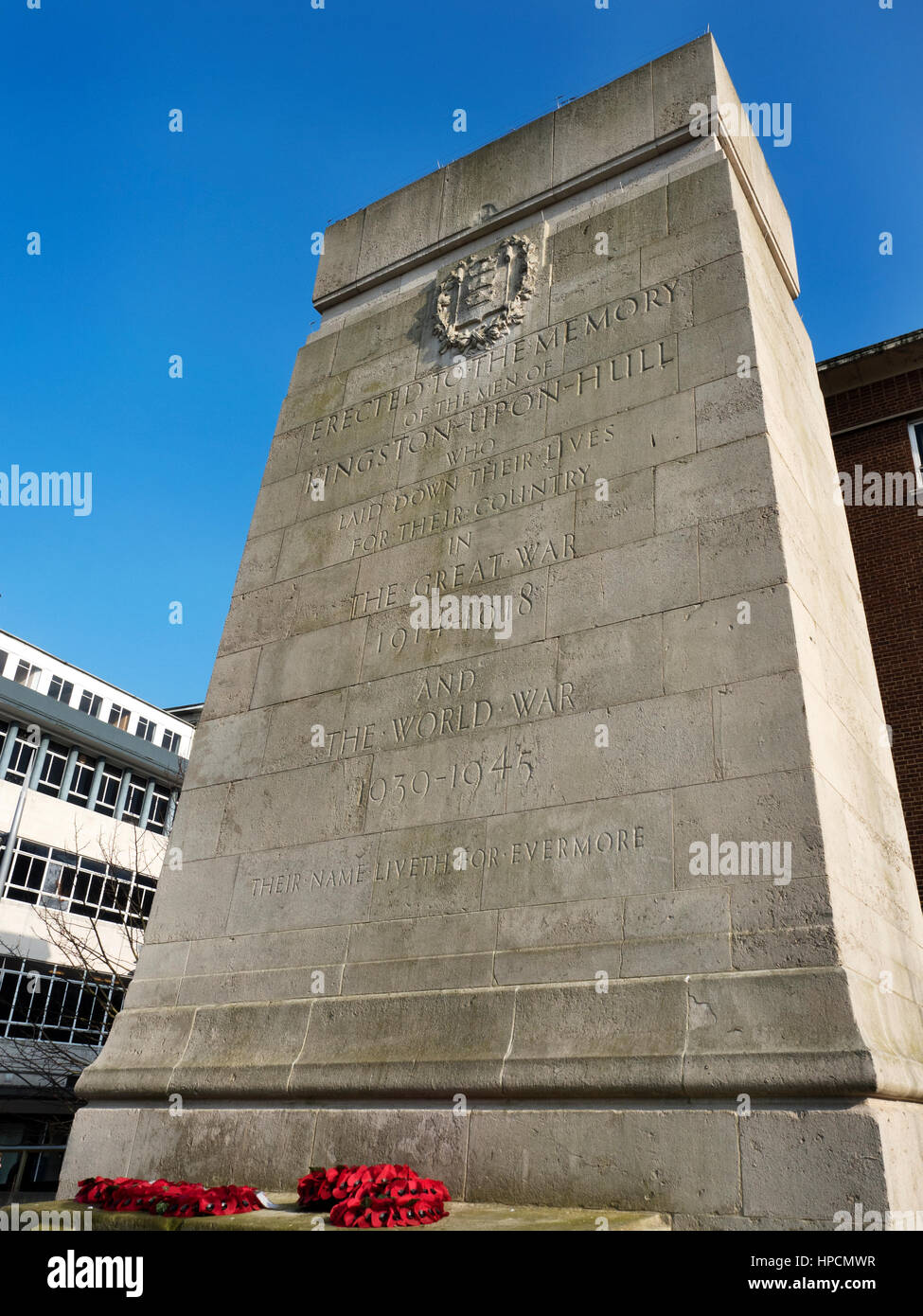 Men of Kingston Upon Hull war memorial at Paragon Square Ferensway Hull ...
