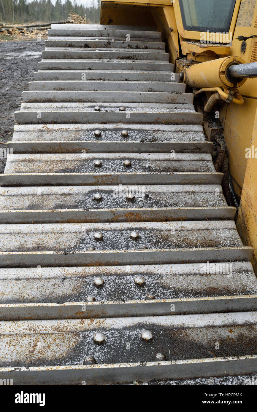 Bulldozer Track Stock Photos & Bulldozer Track Stock Images - Alamy