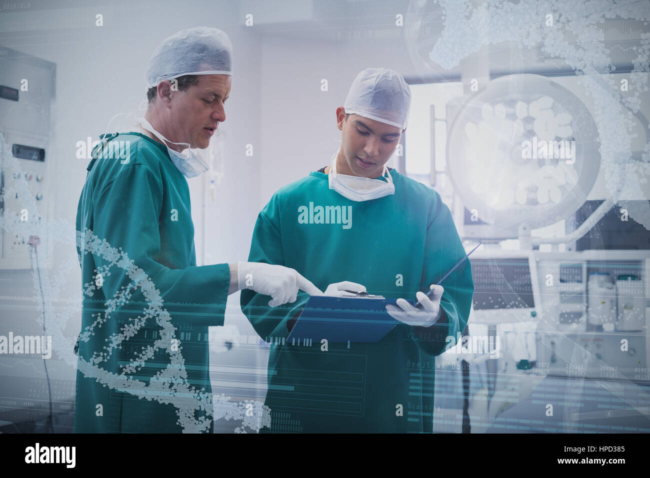 Surgeons operation screen hi-res stock photography and images - Alamy