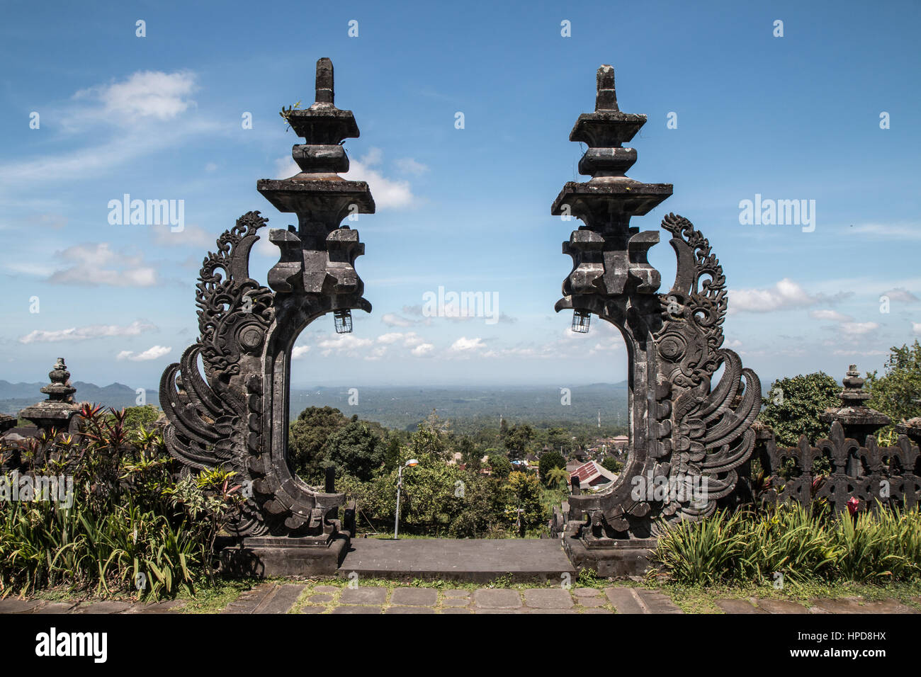 Detail of Balinese ancient temple architecture Stock Photo - Alamy