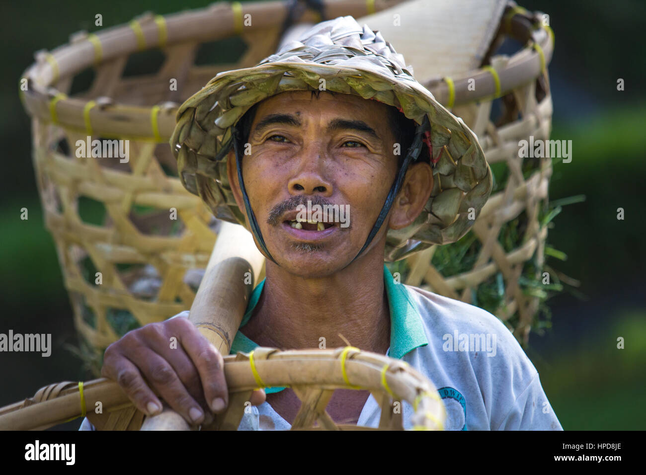 Traditional rice baskets hi-res stock photography and images - Alamy