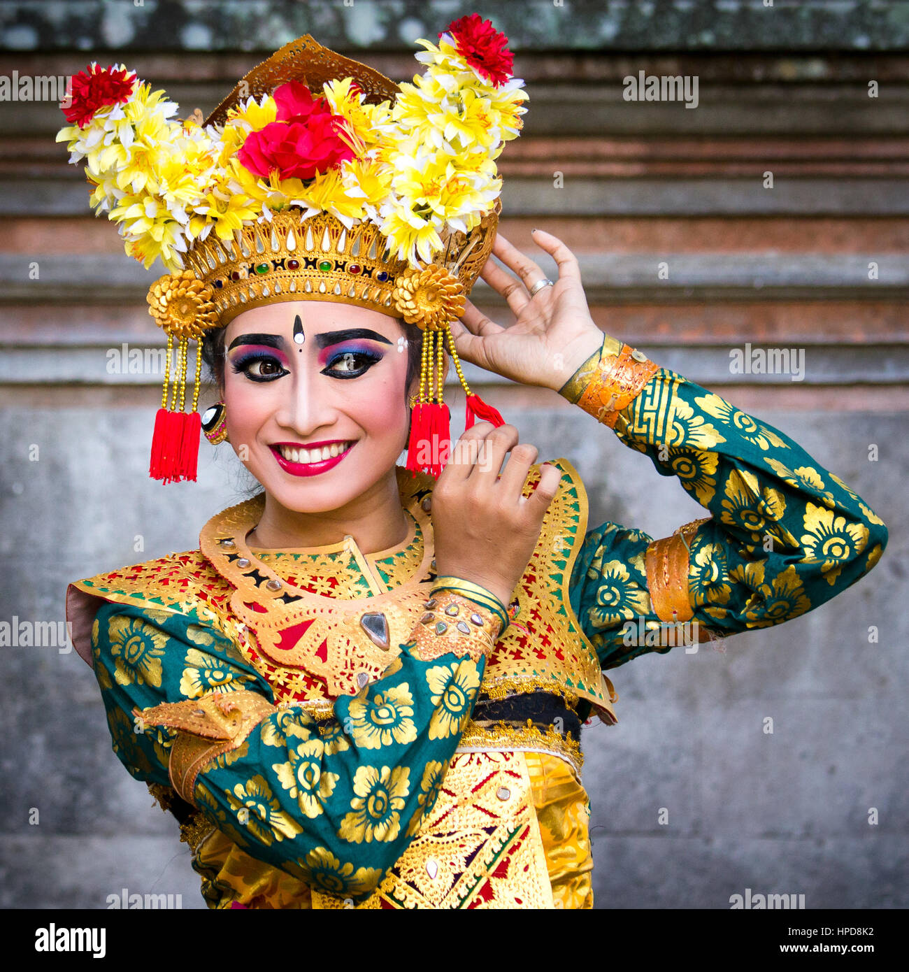 Dancer with crown hi-res stock photography and images - Alamy