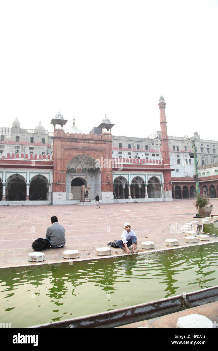 Fatehpuri Masjid. Chandni Chowk. Old Delhi district. New Delhi. Delhi ...