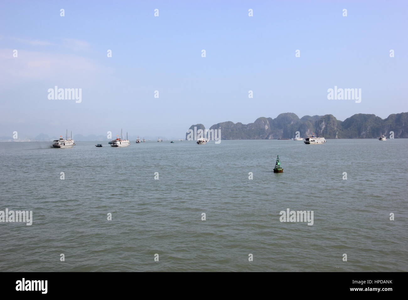 Junk boats in Halong Bay, Vietnam Stock Photo - Alamy