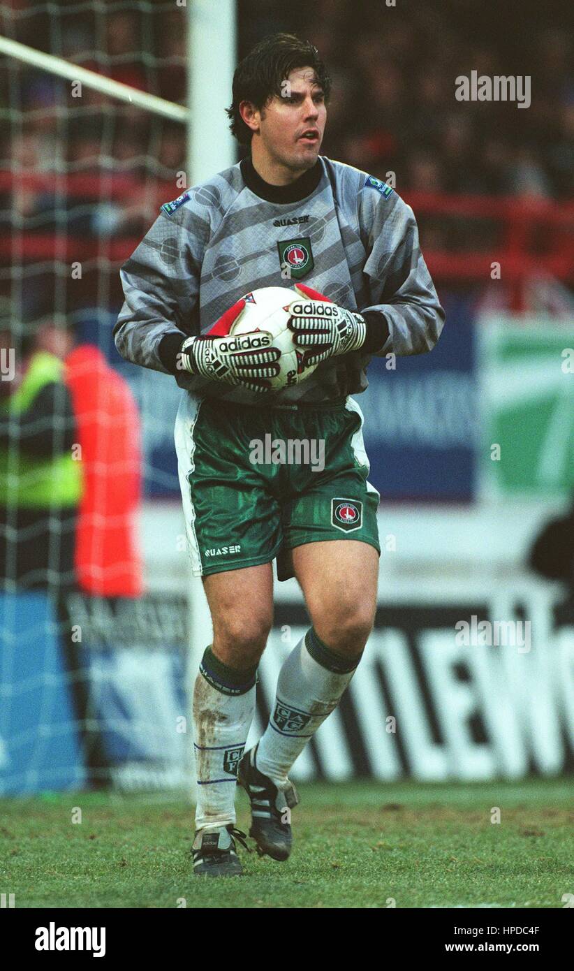 ANDY PETTERSON CHARLTON ATHLETIC FC 06 January 1997 Stock Photo - Alamy