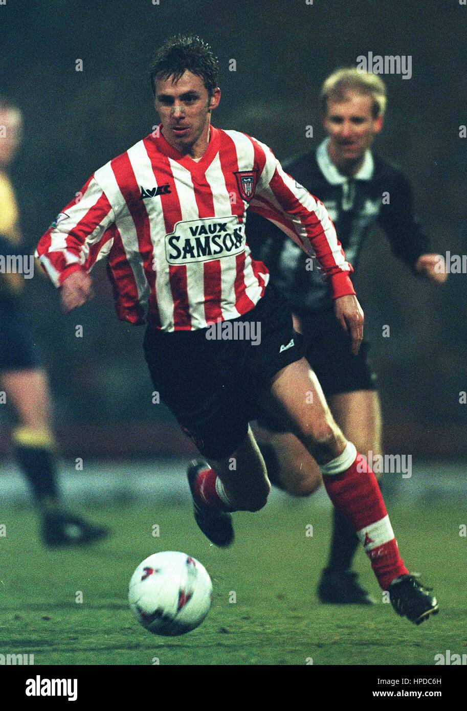 David kelly sunderland fc 14 hi-res stock photography and images - Alamy