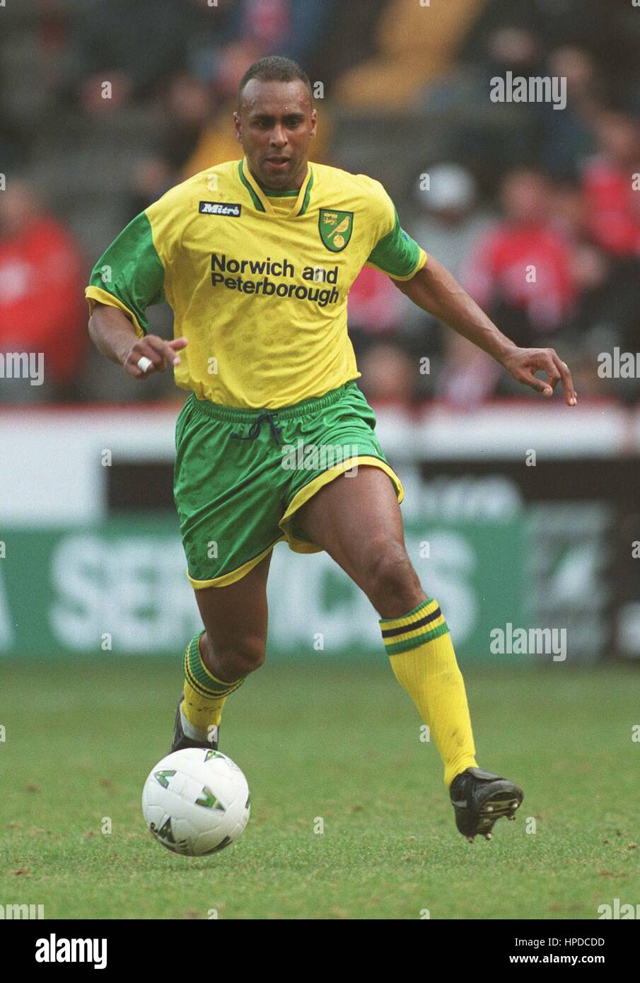 David rocastle hi-res stock photography and images - Alamy