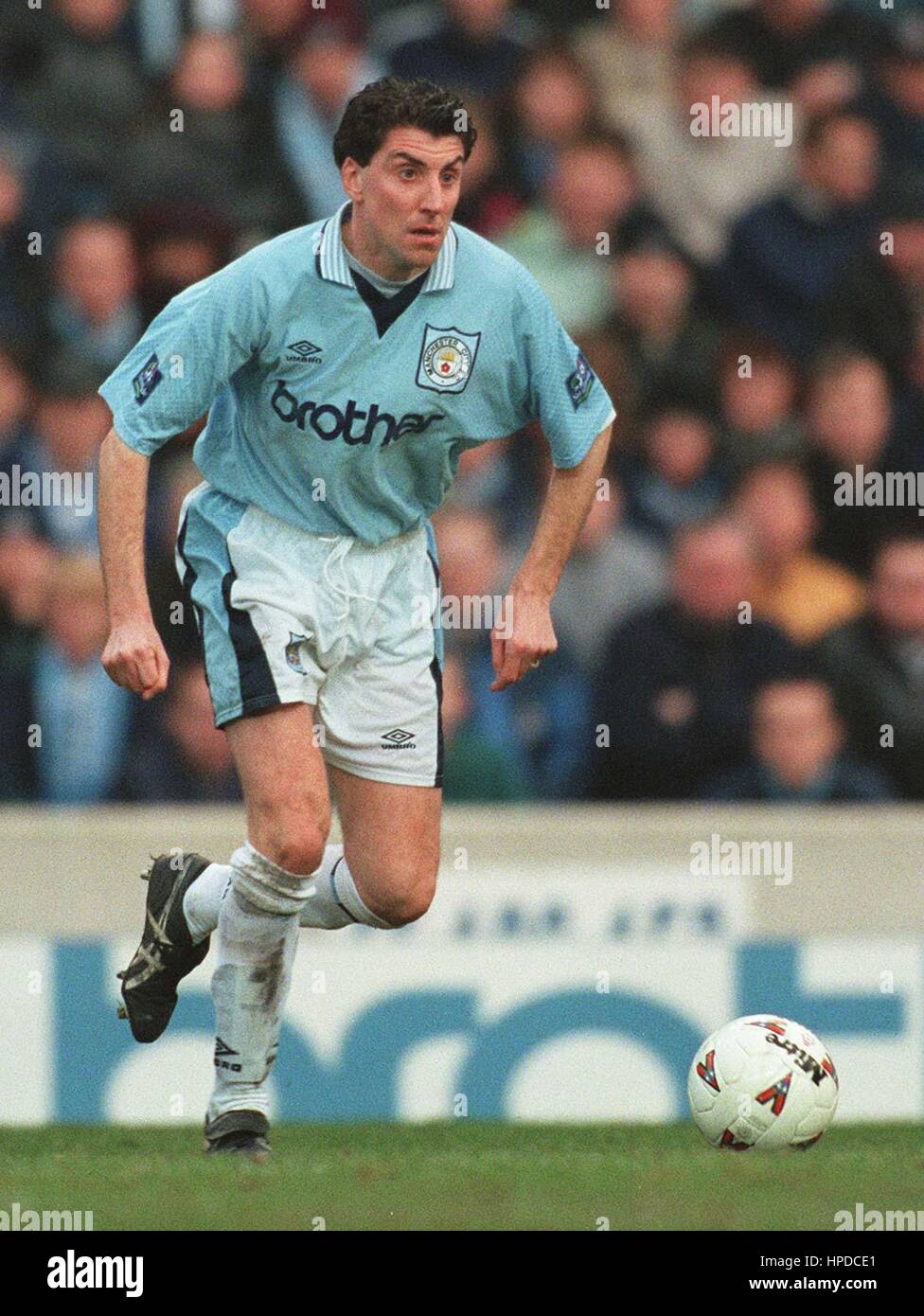 PAUL BEESLEY MANCHESTER CITY FC 11 February 1997 Stock Photo - Alamy