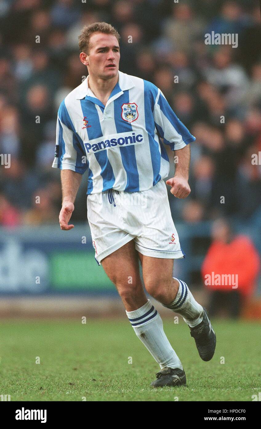 KEVIN GRAY HUDDERSFIELD TOWN FC 11 February 1997 Stock Photo - Alamy