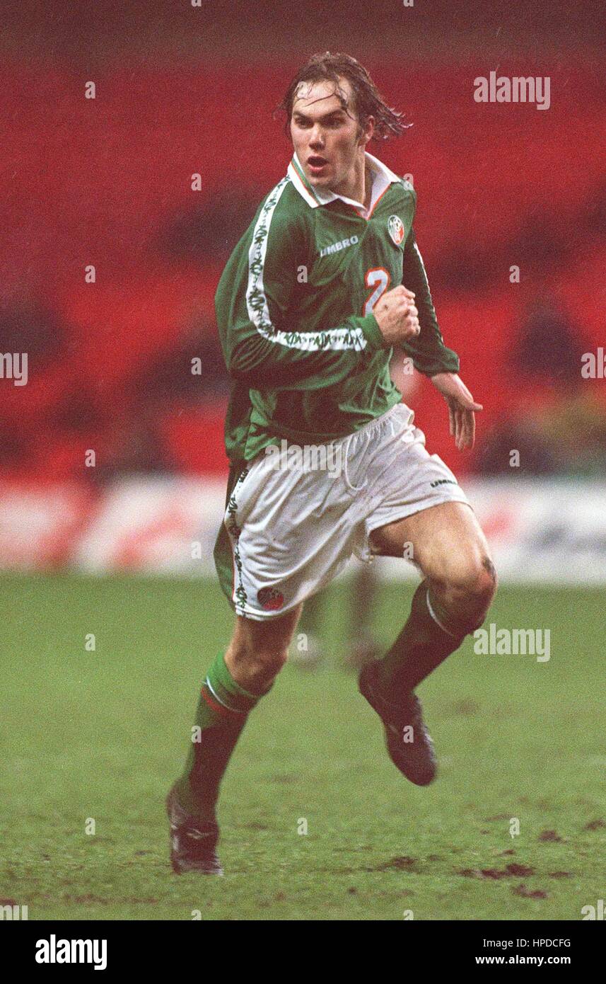 JASON MCATEER EIRE & LIVERPOOL FC 12 February 1997 Stock Photo - Alamy