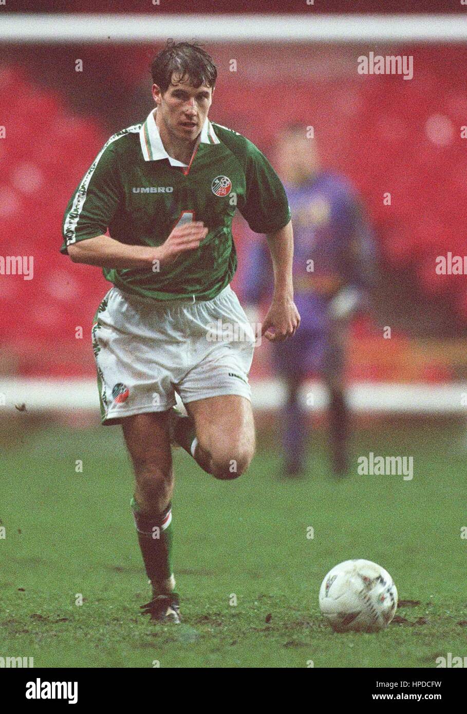 KENNY CUNNINGHAM EIRE & WIMBLEDON FC 12 February 1997 Stock Photo - Alamy