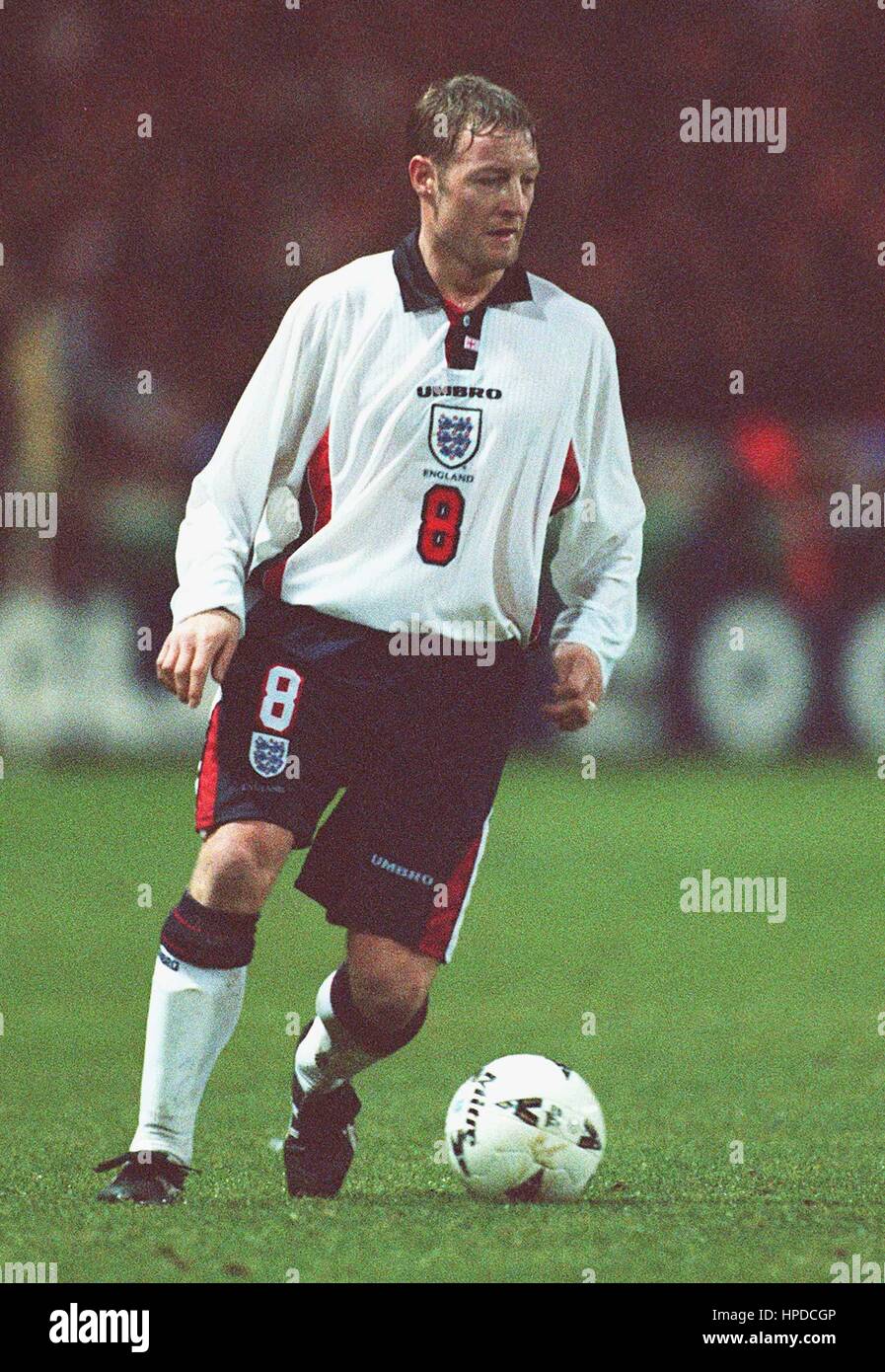 DAVID BATTY ENGLAND & NEWCASTLE UTD FC 13 February 1997 Stock Photo - Alamy DAVID BATTY ENGLAND & NEWCASTLE UTD FC 13 February 1997 Stock Photo - Alamy