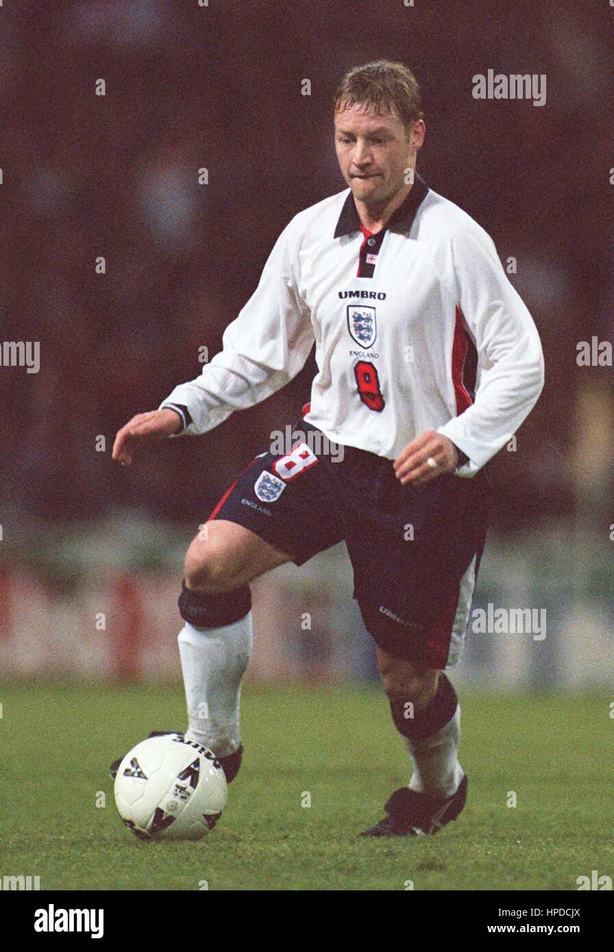 David batty football hi-res stock photography and images - Alamy