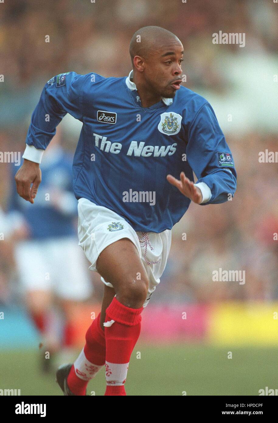 Fitzroy simpson hi-res stock photography and images - Alamy