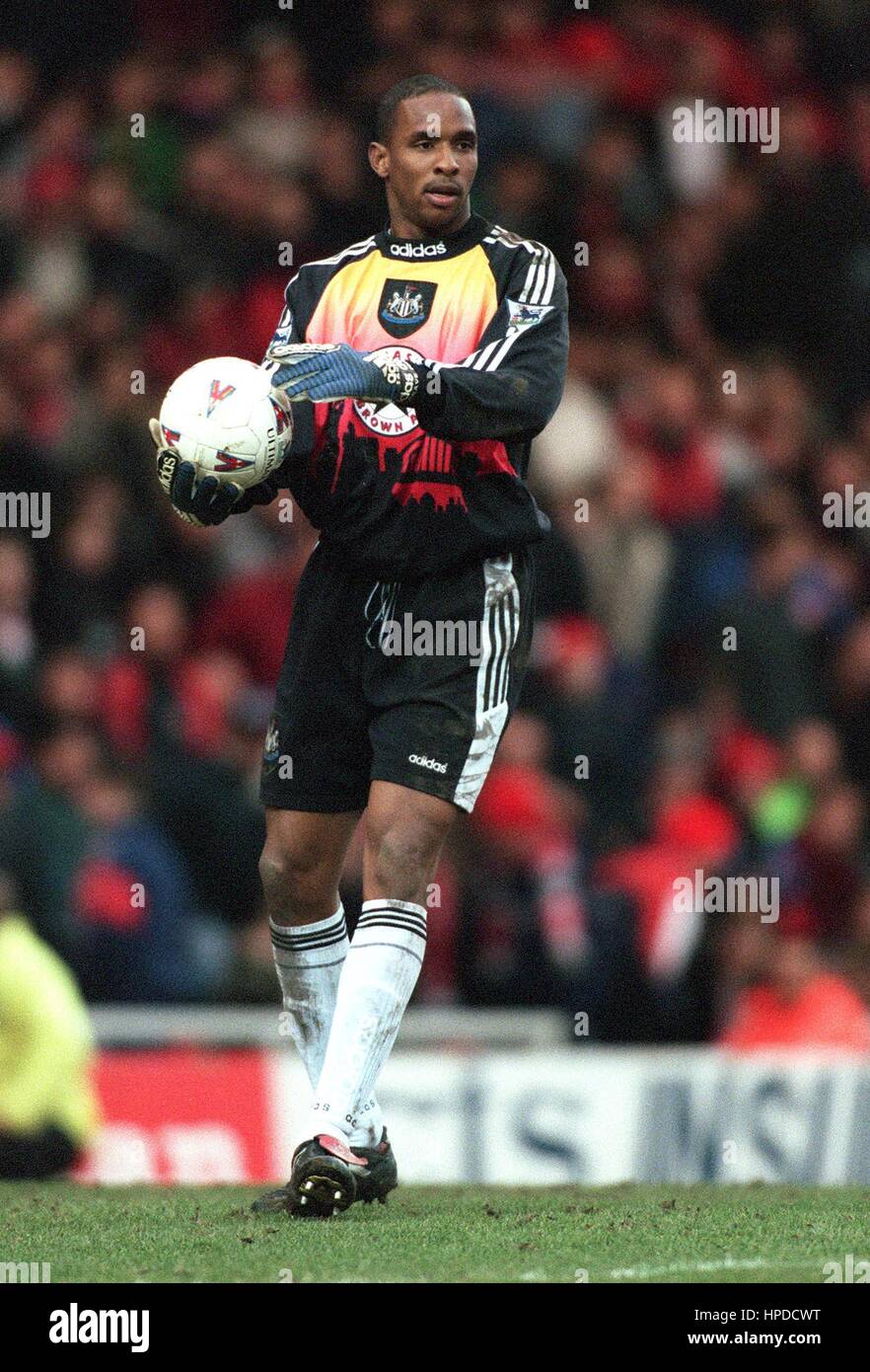 Shaka hislop football hi-res stock photography and images - Alamy