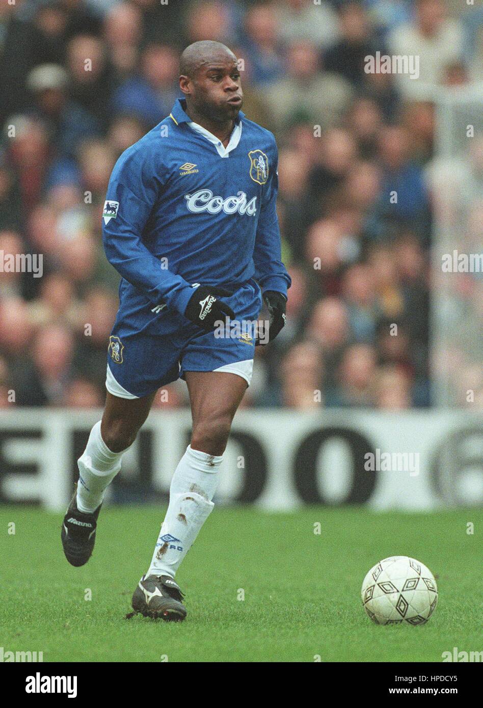 FRANK SINCLAIR CHELSEA FC 27 February 1997 Stock Photo - Alamy