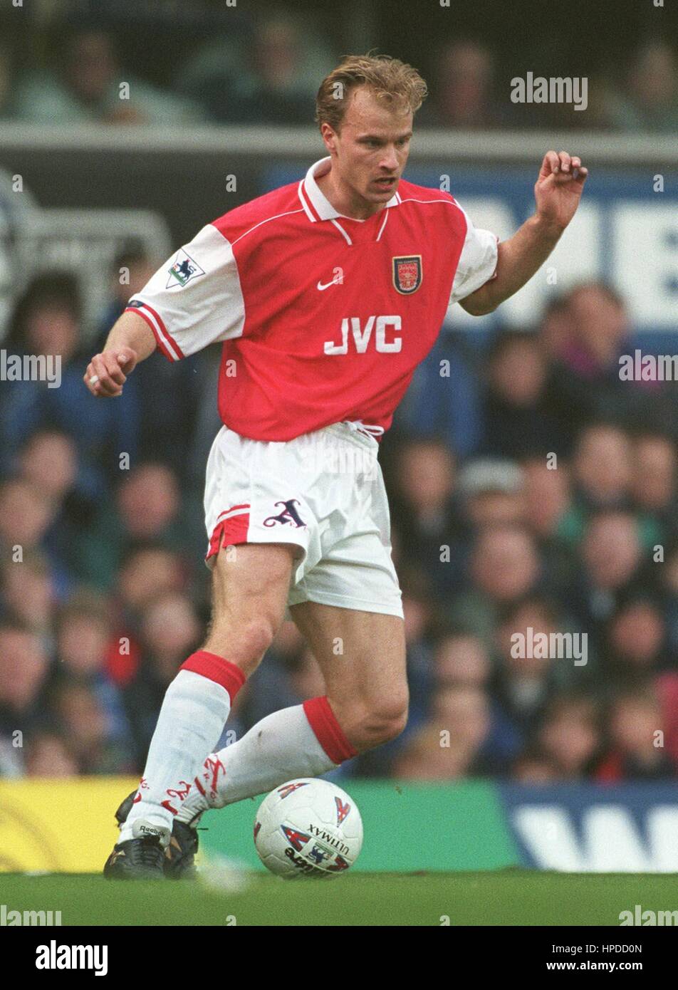DENNIS BERGKAMP ARSENAL FC 03 March 1997 Stock Photo - Alamy