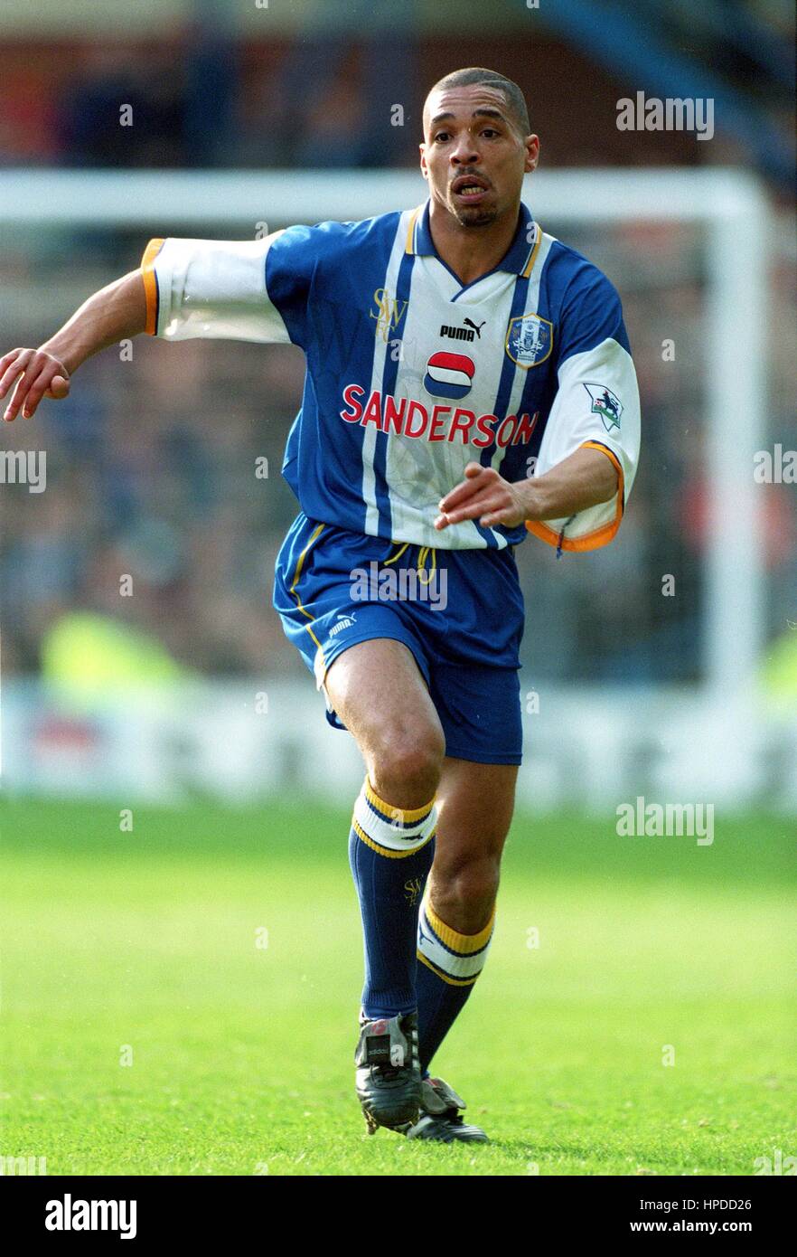 DES WALKER SHEFFIELD WEDNESDAY FC 04 March 1997 Stock Photo - Alamy