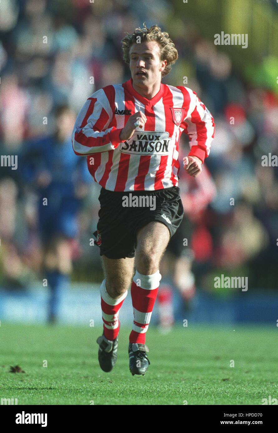 MICHAEL GRAY SUNDERLAND FC 08 March 1997 Stock Photo - Alamy