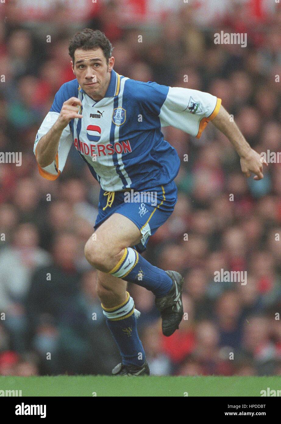 GUY WHITTINGHAM SHEFFIELD WEDNESDAY FC 15 March 1997 Stock Photo - Alamy