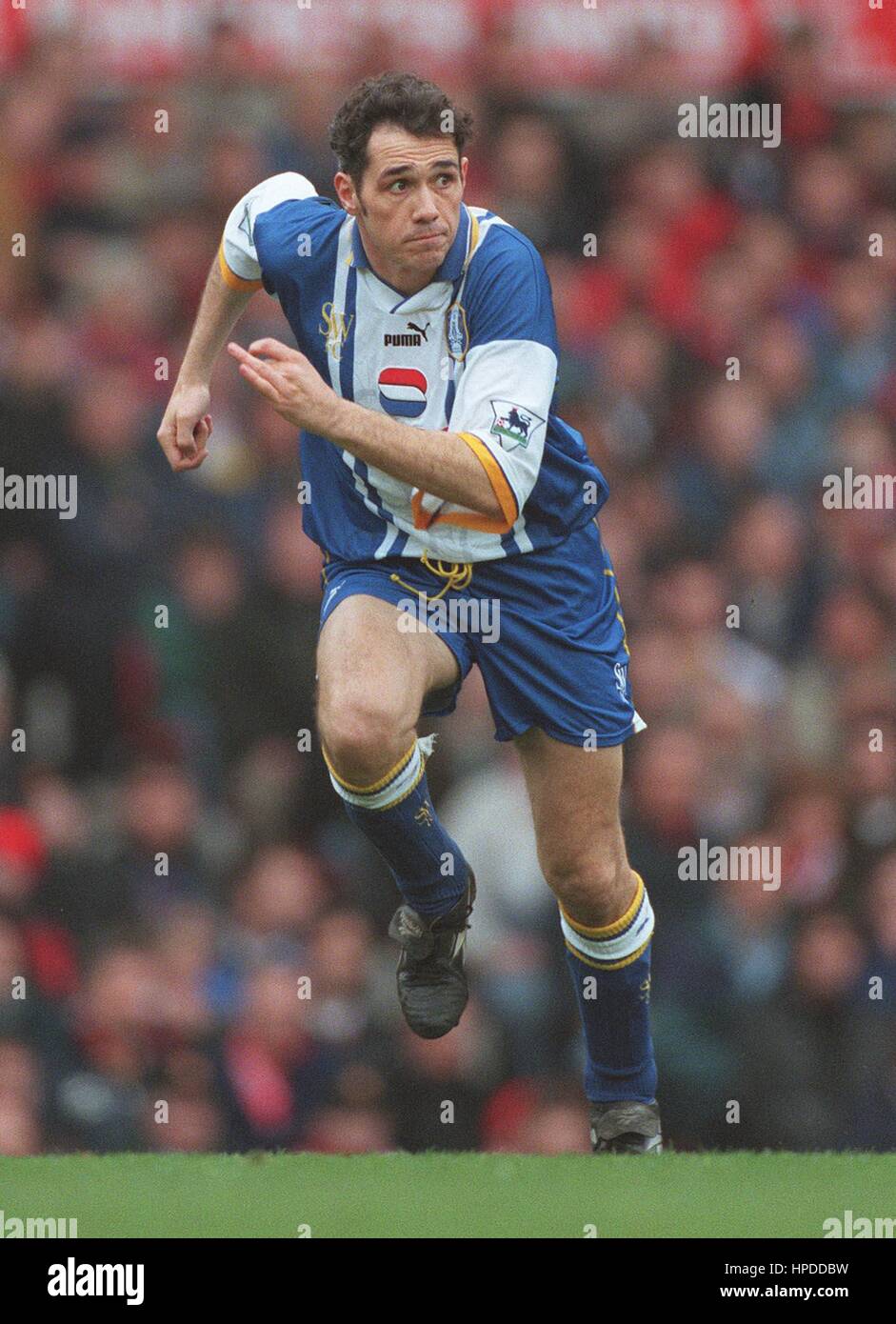 GUY WHITTINGHAM SHEFFIELD WEDNESDAY FC 15 March 1997 Stock Photo - Alamy