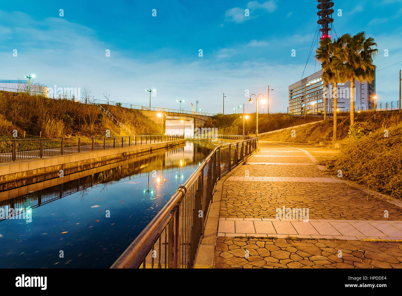 City outskirts hi-res stock photography and images - Alamy