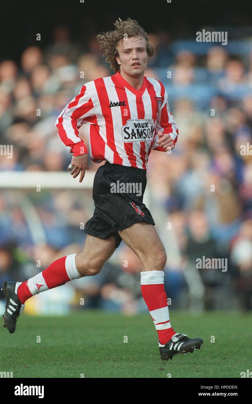 MICHAEL GRAY SUNDERLAND FC 15 March 1997 Stock Photo - Alamy