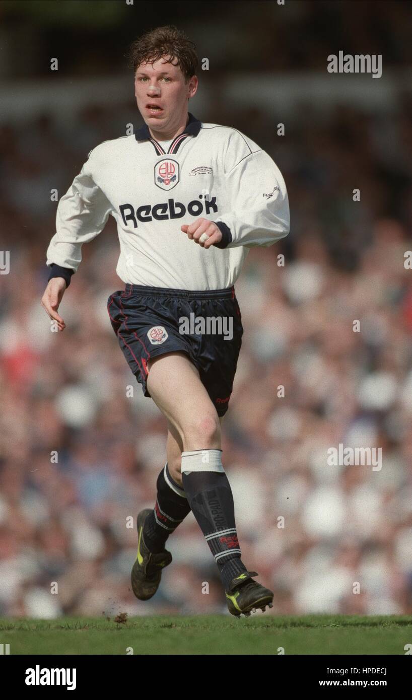 ALAN THOMPSON BOLTON WANDERERS FC 15 April 1997 Stock Photo - Alamy