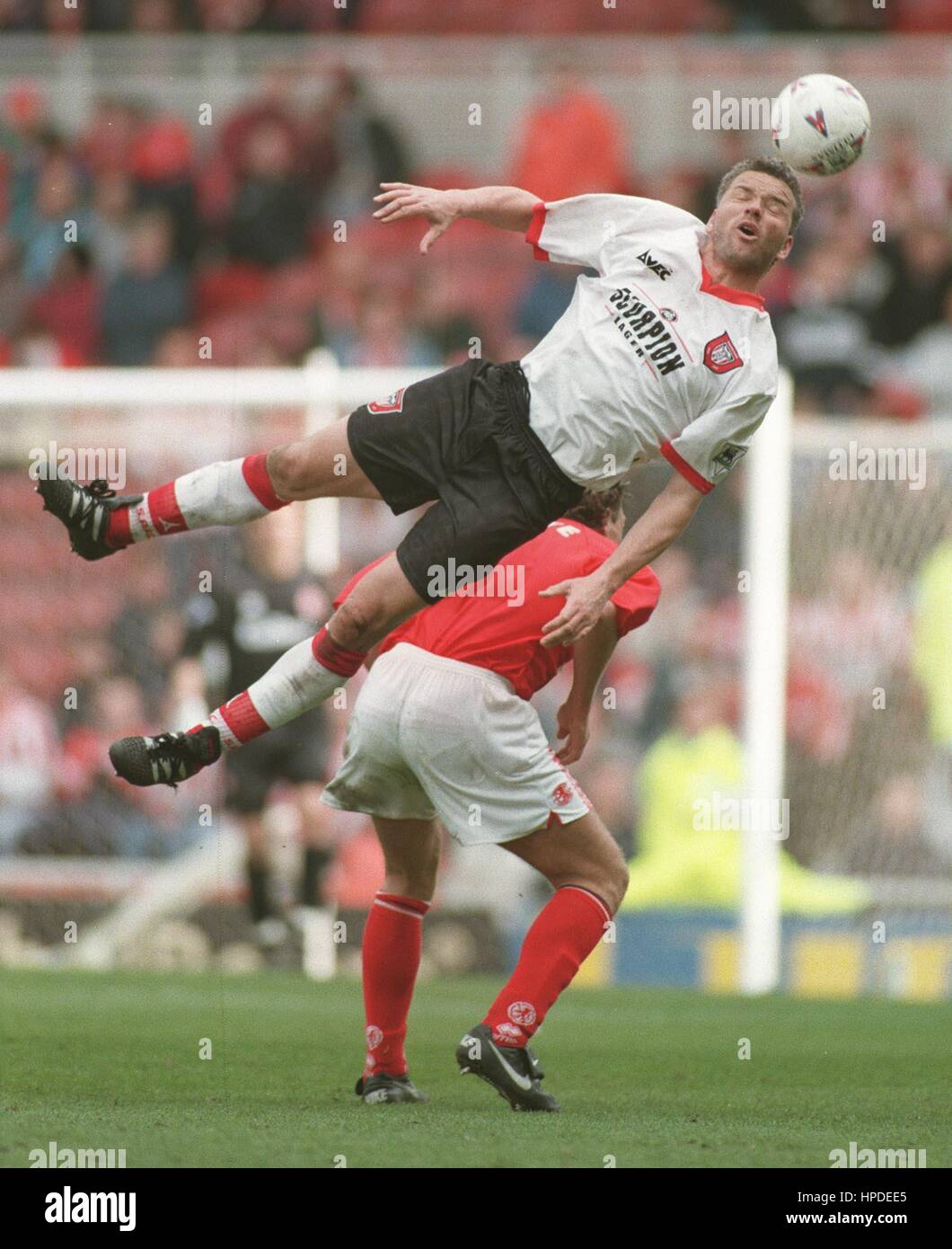 PAUL STEWART & DEREK WHYTE MIDDLESBROUGH V SUNDERLAND 25 April 1997 ...