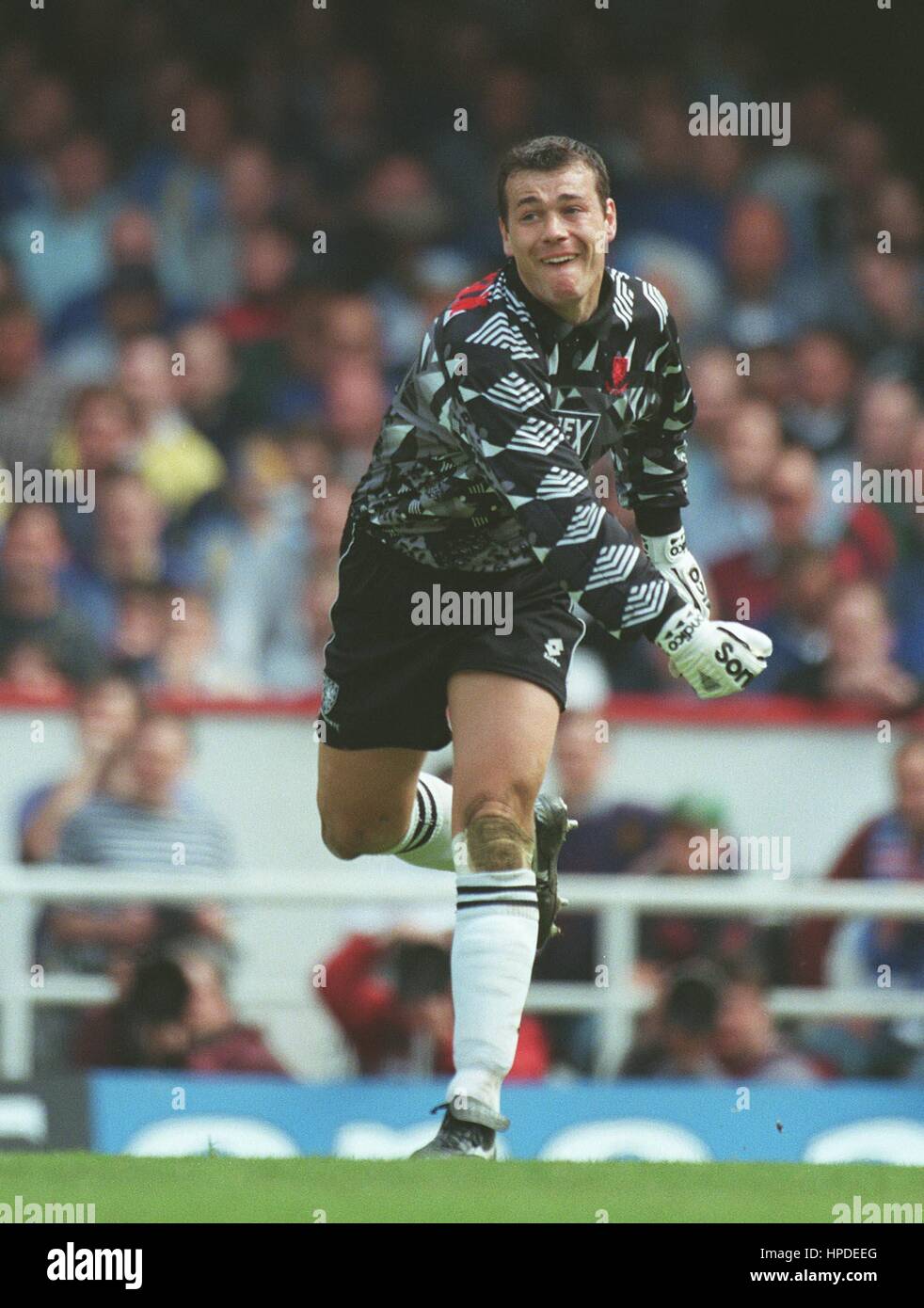 NEIL SULLIVAN WIMBLEDON FC 25 April 1997 Stock Photo - Alamy