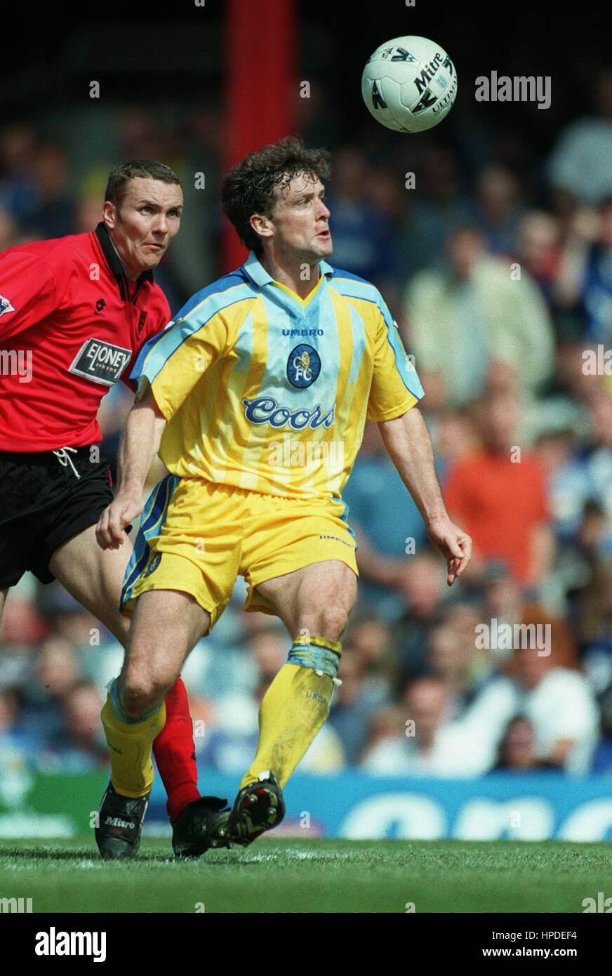 MARK HUGHES CHELSEA FC 25 April 1997 Stock Photo - Alamy