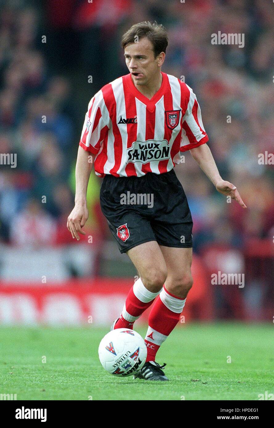 DARIUSZ KUBICKI SUNDERLAND FC 07 May 1997 Stock Photo - Alamy