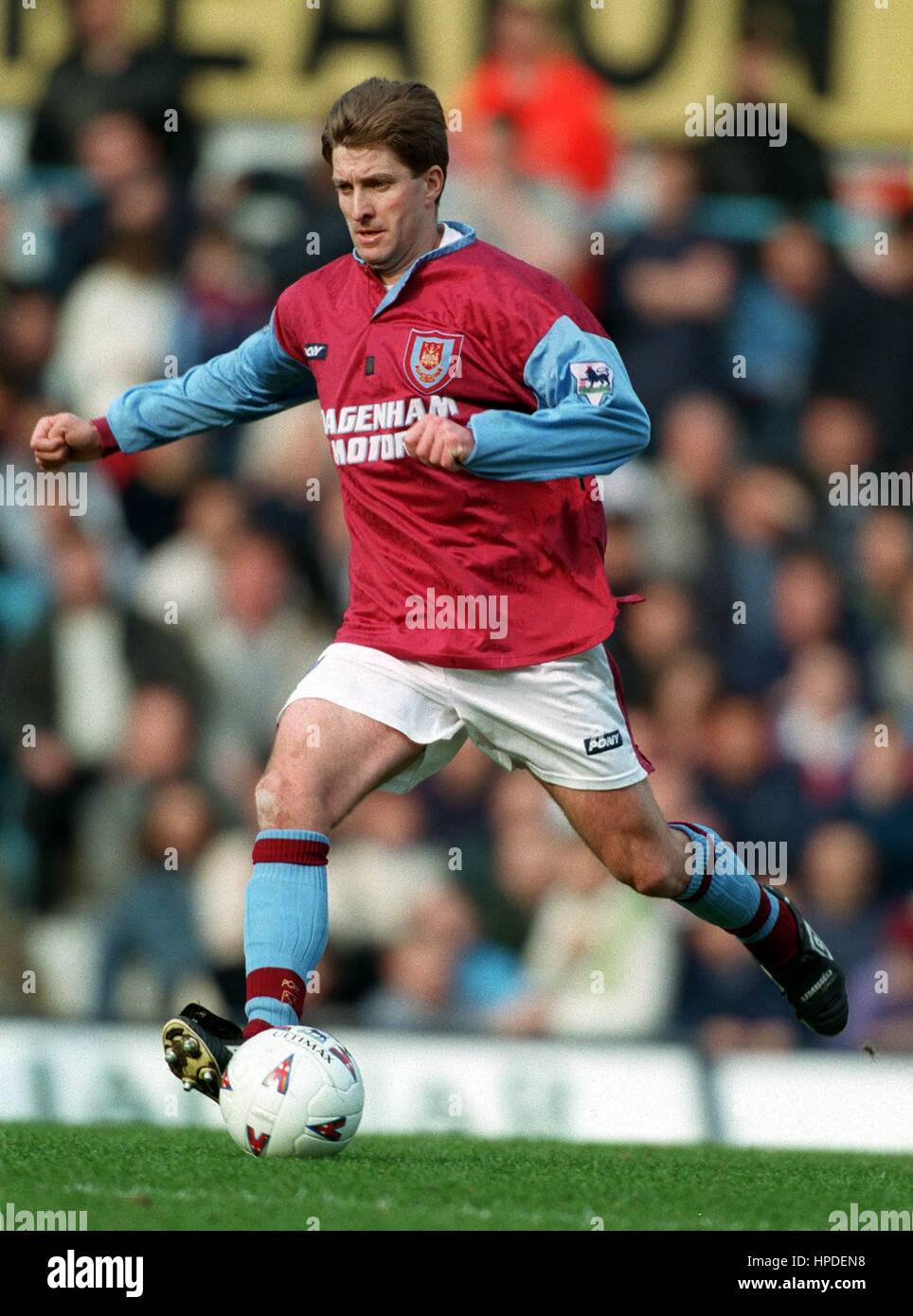 John moncur hi-res stock photography and images - Alamy