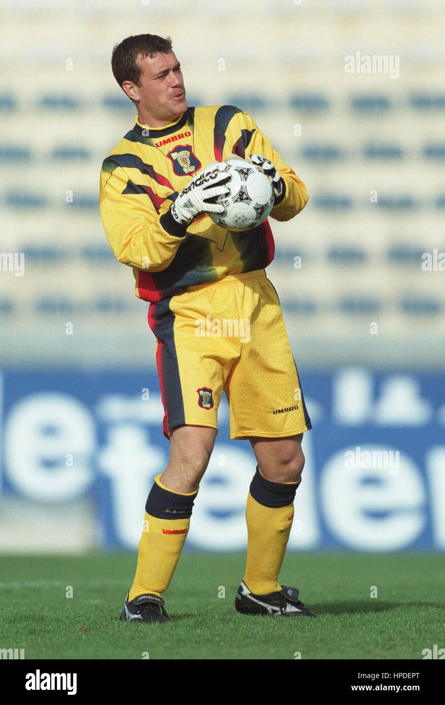 NEIL SULLIVAN SCOTLAND & WIMBLEDON FC 03 June 1997 Stock Photo - Alamy