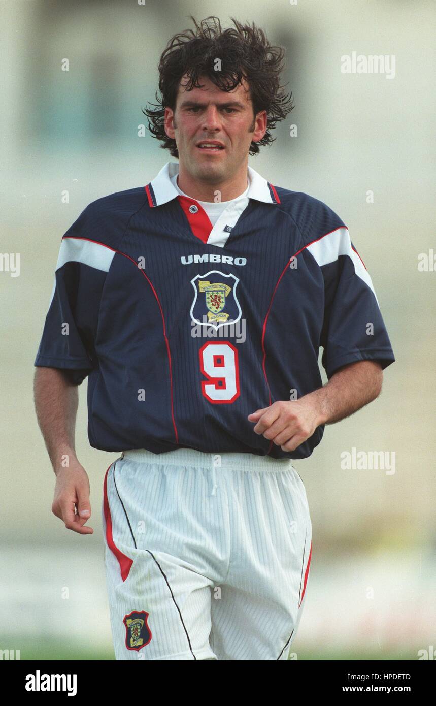 DARREN JACKSON SCOTLAND & GLASGOW CELTIC FC 03 June 1997 Stock Photo ...