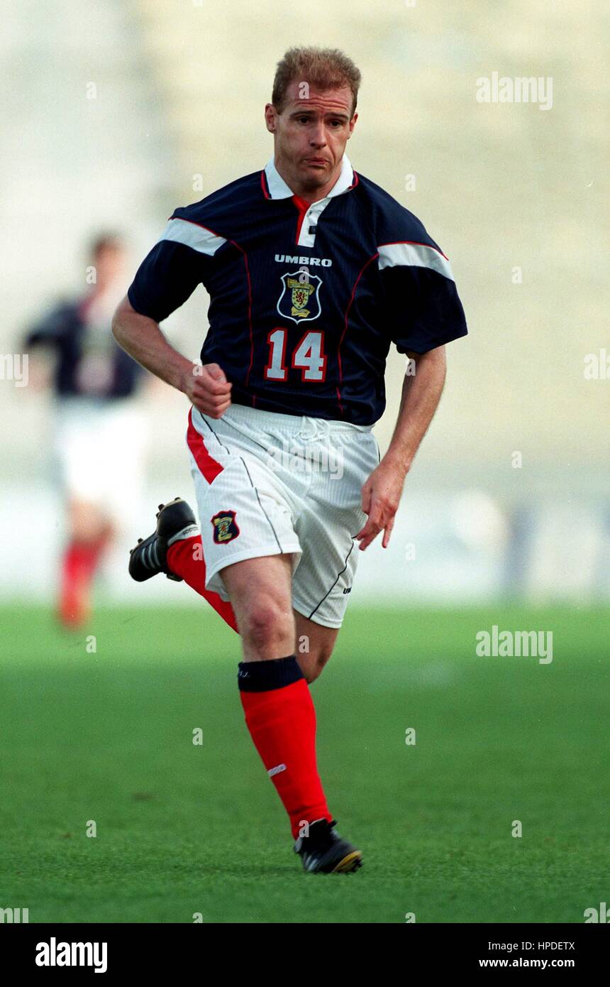 GORDON DURIE SCOTLAND & GLASGOW RANGERS FC 03 June 1997 Stock Photo - Alamy