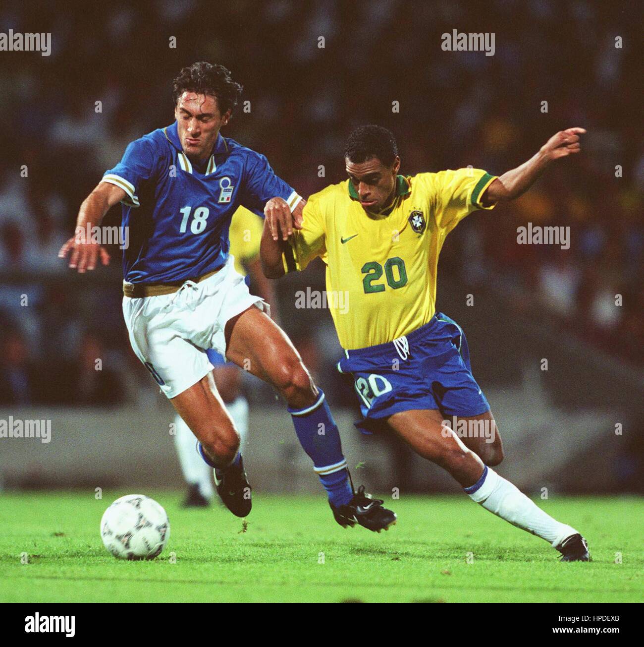 Denilson 1997 hi-res stock photography and images - Alamy