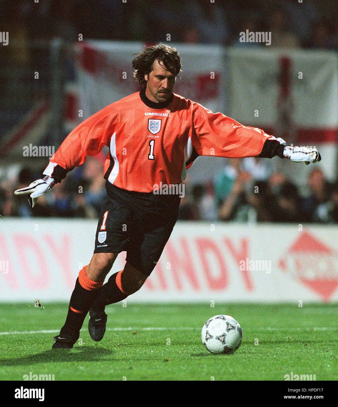 David seaman england hi-res stock photography and images - Alamy