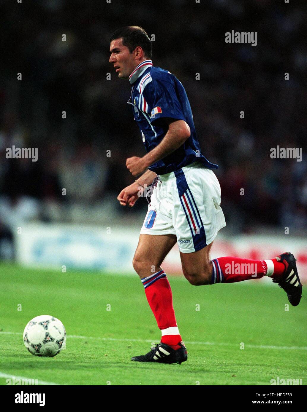 Zidane juventus 1997 hi-res stock photography and images - Alamy