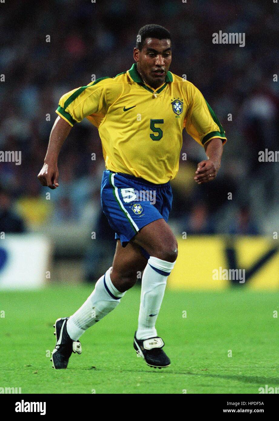 Mauro Silva High Resolution Stock Photography and Images - Alamy