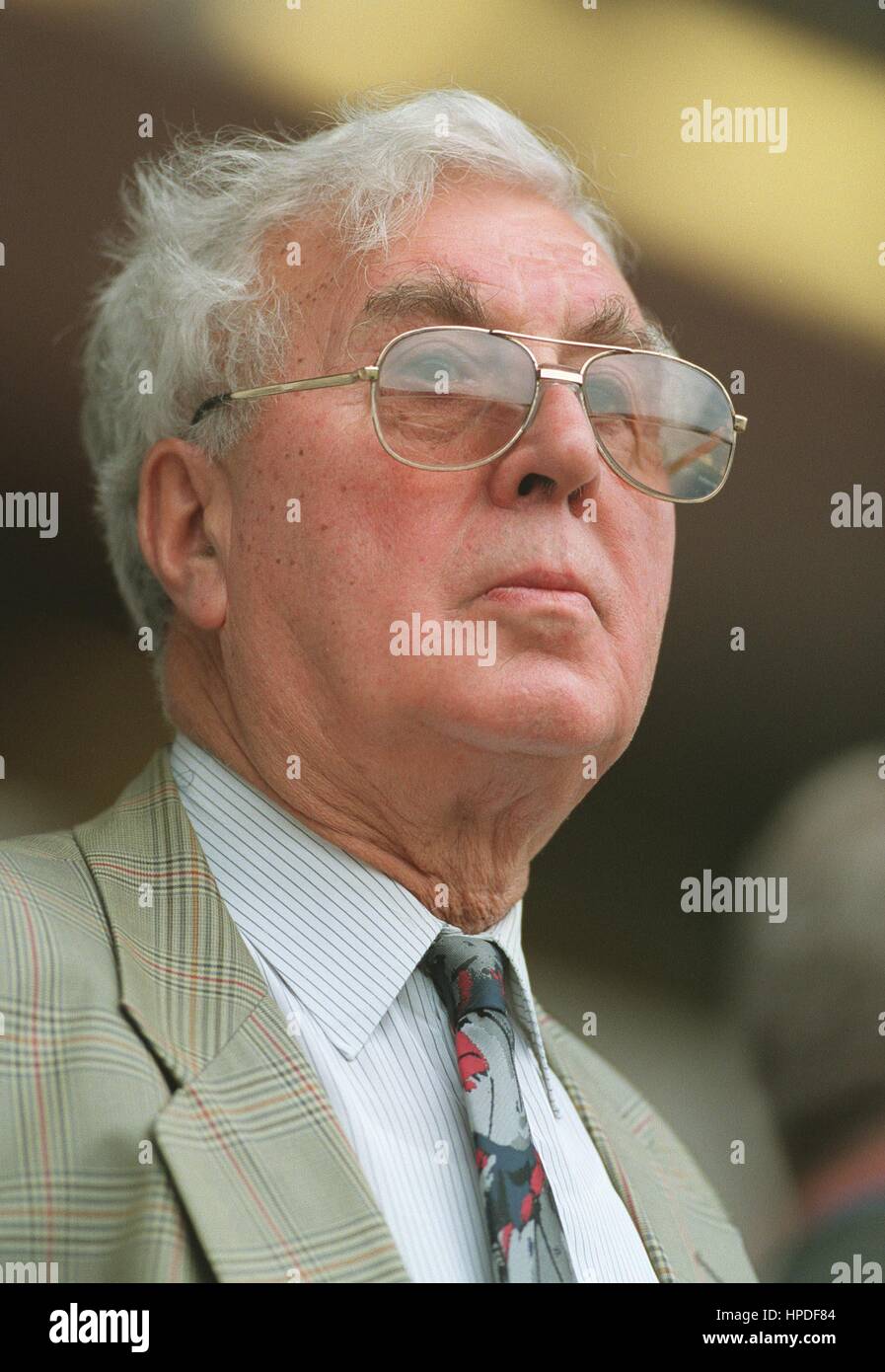 Doug ellis aston villa hi-res stock photography and images - Alamy
