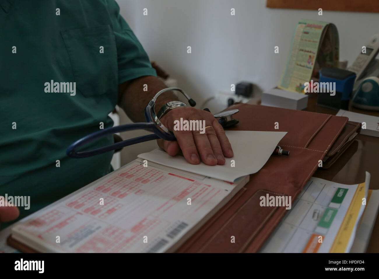Doctor office prescription hi-res stock photography and images - Alamy