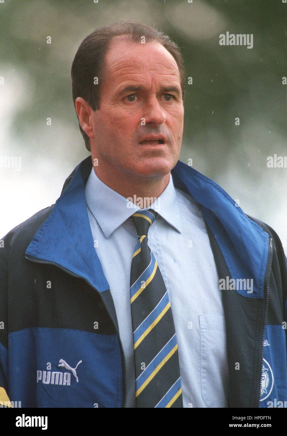 GEORGE GRAHAM LEEDS UNITED FC MANAGER 24 July 1997 Stock Photo - Alamy