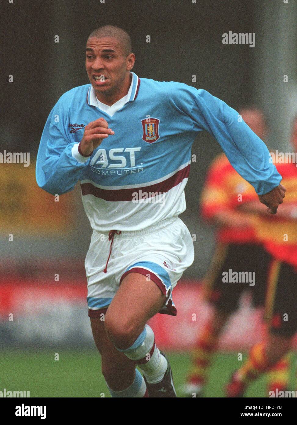 Aston villa stan collymore hi-res stock photography and images - Alamy