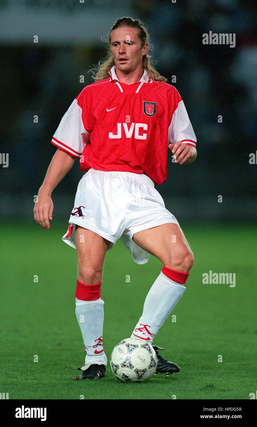 Emmanuel petit arsenal 1997 hi-res stock photography and images - Alamy