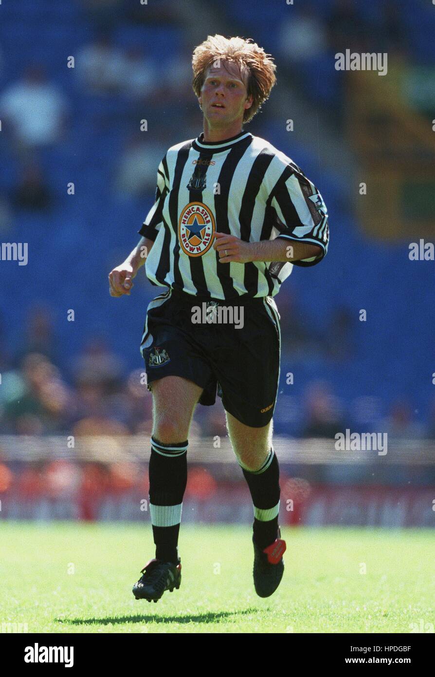 WARREN BARTON NEWCASTLE UNITED FC 28 July 1997 Stock Photo - Alamy