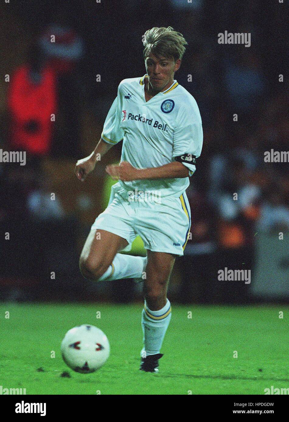 GUNNER HALLE LEEDS UNITED 30 July 1997 Stock Photo - Alamy